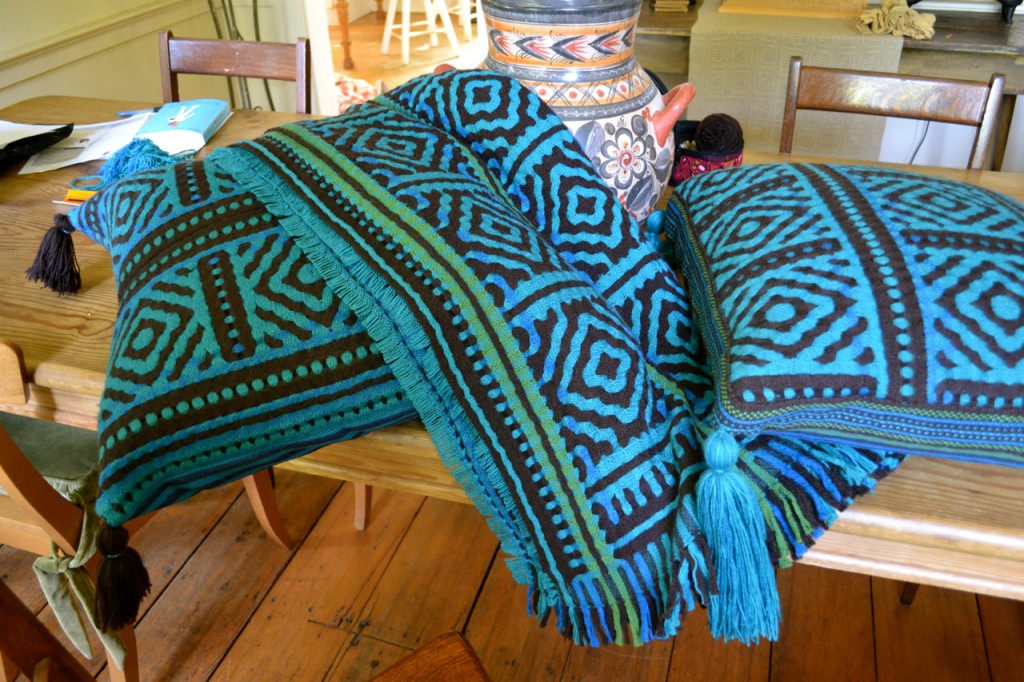 Unraveled – Plain Weave and beyond